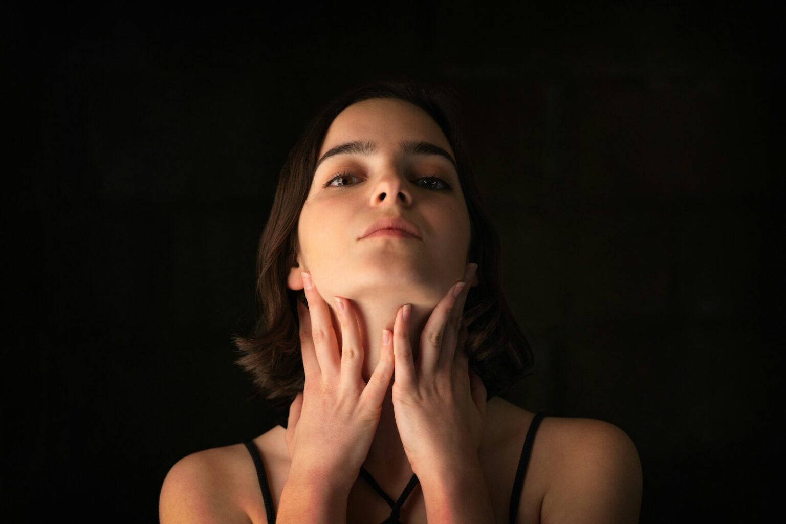 How to Treat Lower-Face Heaviness and Jowls in 2026 - The Harley Street ...